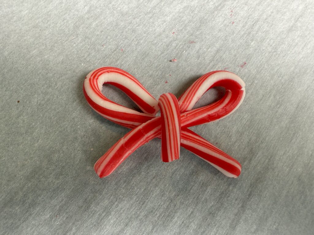 How to Make the Viral Bow Shaped Candy Canes – I Need to Know How